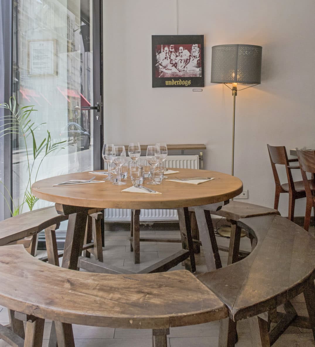 Strobi, restaurant Paris 17e | Top Knot and Tea Cups